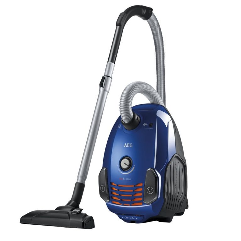 AEG VX6-1-SK-P, aspiradora AAA manejable y potente